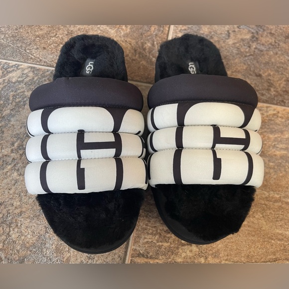 UGG | Shoes | Ugg Maxi Slide Logo Puff Platform Sandals Blackwhite ...